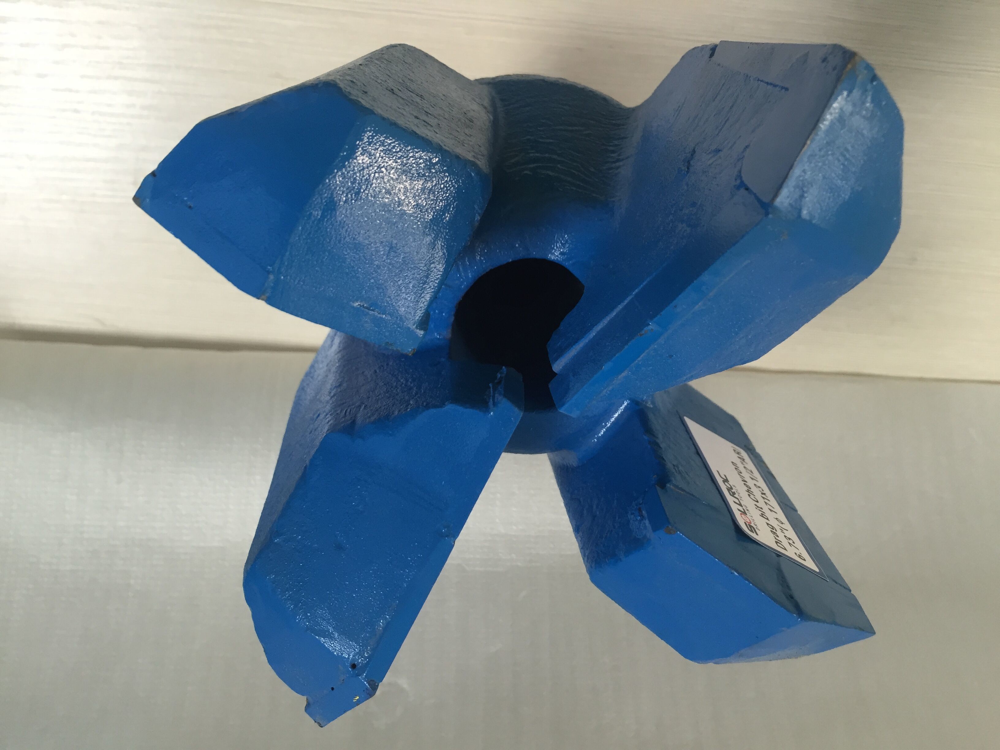 Chevron Type Drag Drill Bit Three Or Four Wings For Midium Or Hard Grounds